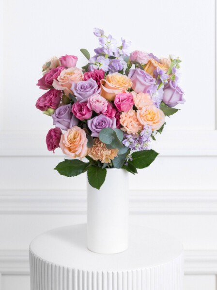 Flower and Champagne Delivery - Elegant Gifts for Every Occasion