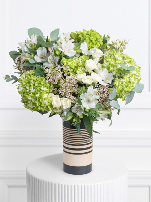 Constance Bouquet | 34 Stems | Ode à la Rose