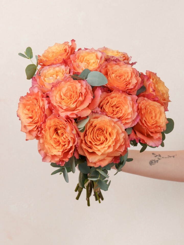 Soleil - 12 Free Spirit Roses with Eucalyptus